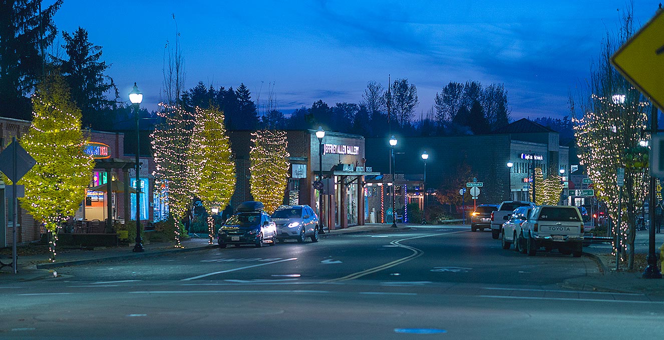 Tigard Merchants “Light the Night” - Tigard Life